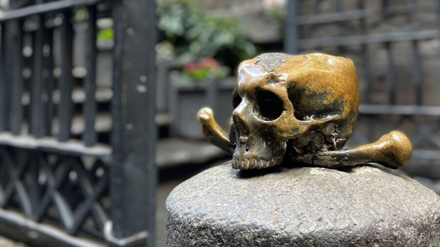 Naples: folklore tour with visit to Pezzentelle Souls Chapel - An In-Depth Look at the Naples Folklore Tour