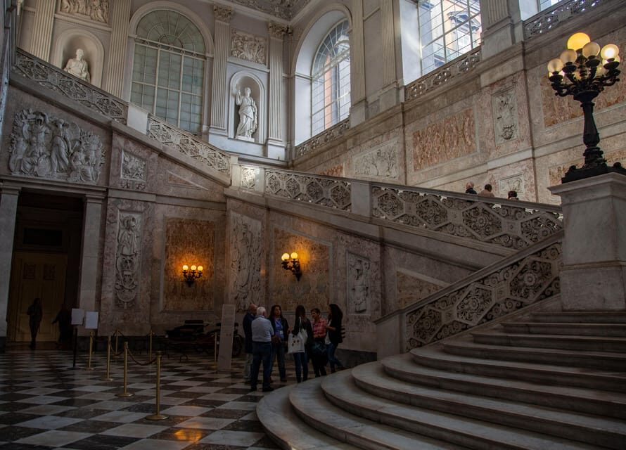 Naples: Royal Palace and Spanish Quarter Guided Tour - Tasting Local Flavors