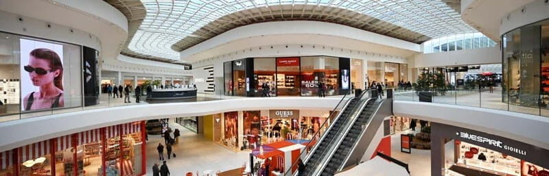 Naples/Sorrento: Shopping at MaxiMall Pompeii - Private tour - What To Expect: A Day of Retail and Leisure