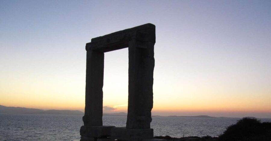 Naxos Castle Walking Tour and Sunset at the Portara - Exploring the Heart of Naxos: What to Expect