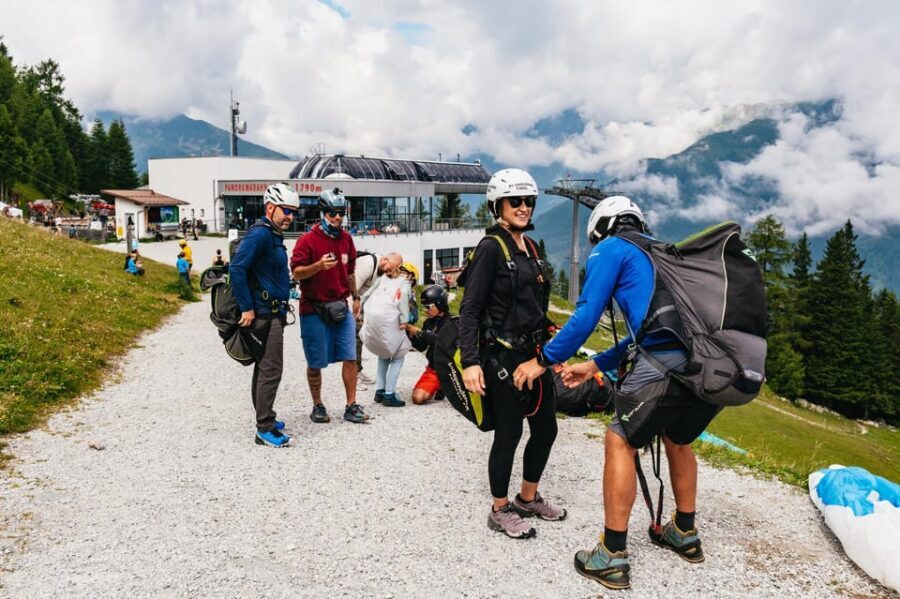 Neustift im Stubaital: Tandem Paragliding Flight - What to Expect: A Step-by-Step Look at the Experience