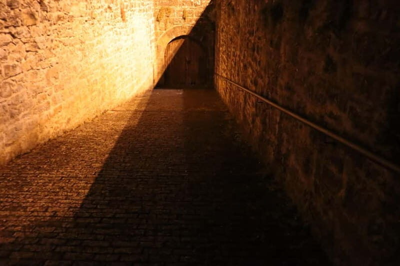 Night-Time Tour Legends and Mysteries of Pamplona - The Stops and Stories