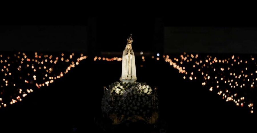 Night Trip to Fátima + Candlelight Procession - Transportation, Price, and Group Dynamics