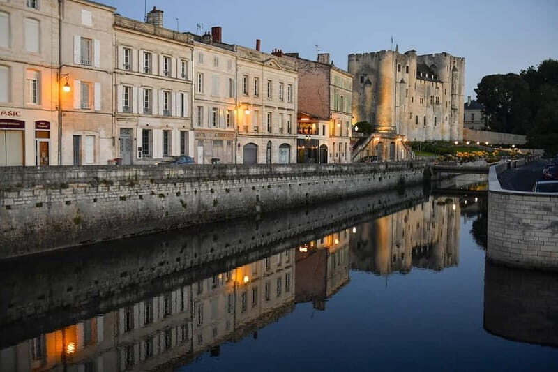 Niort: Guided Walking Tour of the City - The Value of a Guided Tour in Niort