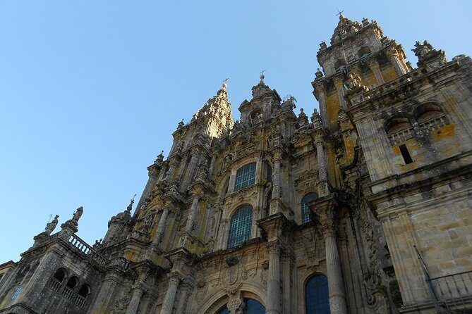 North of Spain & Portugal: 8-day Guided Tour from Barcelona - Authentic Experiences and Highlights from Reviews
