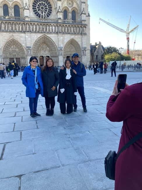Notre Dame Cathedral Reserved Entry w/ Exterior Guided Tour - Why This Tour Works Well