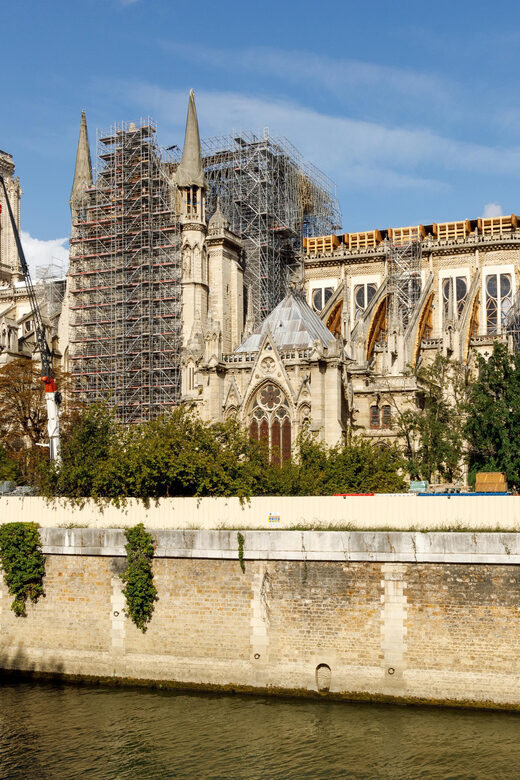 Notre-Dame de Paris : the mysteries of reconstruction - Exploring the Experience