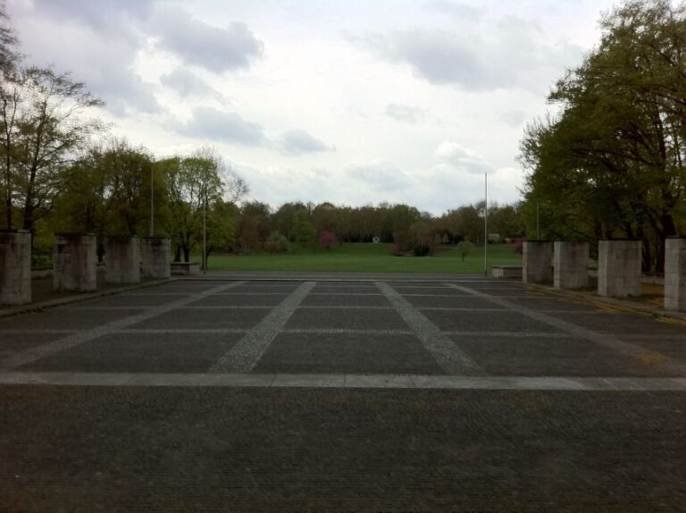 Nuremberg Old Town and Nazi Rally Grounds Walking Tour - Who Will Benefit Most?