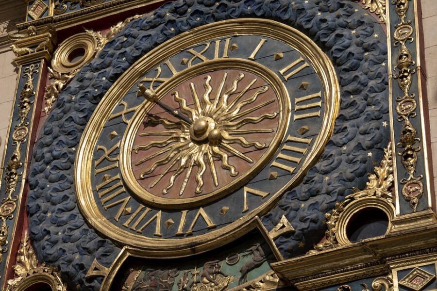 Official English 2hrs Guided Tour of the Must-Sees of Rouen - Who Would Love This Tour?