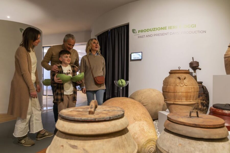 Oil Museum and Mill in Tuscany: interactive tour and tasting - The Interactive Museum: Learning with a Smile