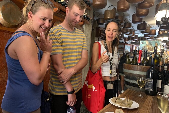 Old Taverns and Rialto Market Food Adventure (for hungry foodies) - Key Points