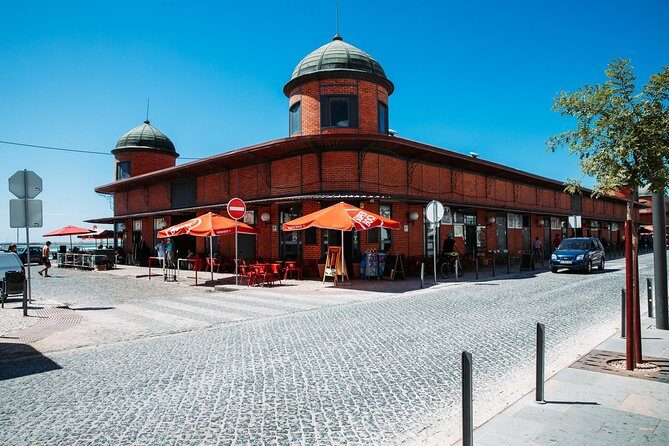 Olhao Authentic Tour: Market and Ria Formosa Natural Park - Dive into Olhão’s Market Scene