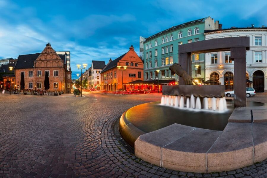 Oslo: Historic Myths & Legends Evening Walking Tour - Who Will Love This Tour?