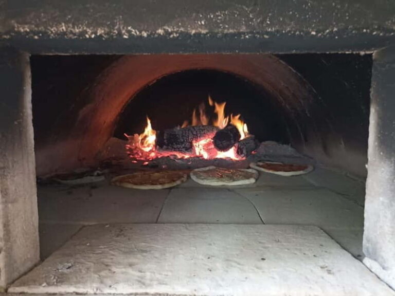 Ostuni: pizza cooking class with local family in the countryside - The Itinerary in Detail