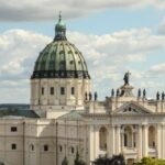 Oudenbosch: Tour at Basilica of the Holy Agatha and Barbara - Itinerary Breakdown: What to Expect