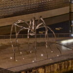 Outdoor guided visit and access to Guggenheim Museum (ES) - Who Should Consider This Tour?
