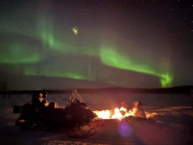 Överkalix: Snowmobile Night Tour with Northern Lights - The Practical Details