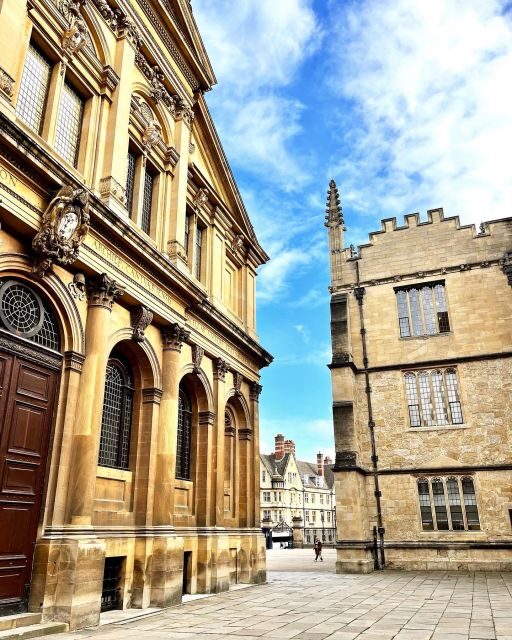 Oxford: City & University Tour with College entry included - The Itinerary: A Walk Through Oxford’s Finest and Most Famous