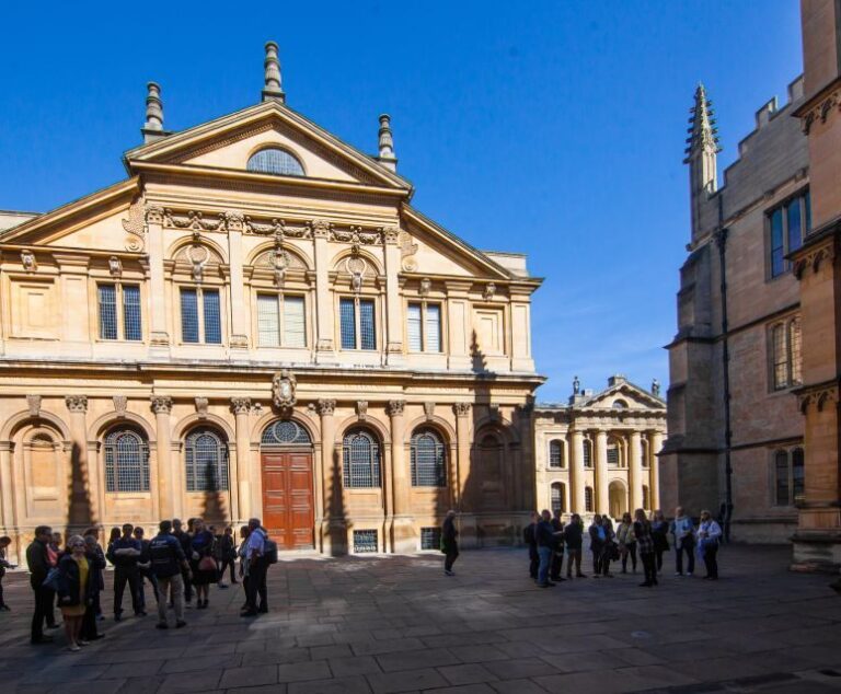 Oxford: Private Walking Tour with University Alumni Guide - The Experience of a Lifetime: Why It Matters