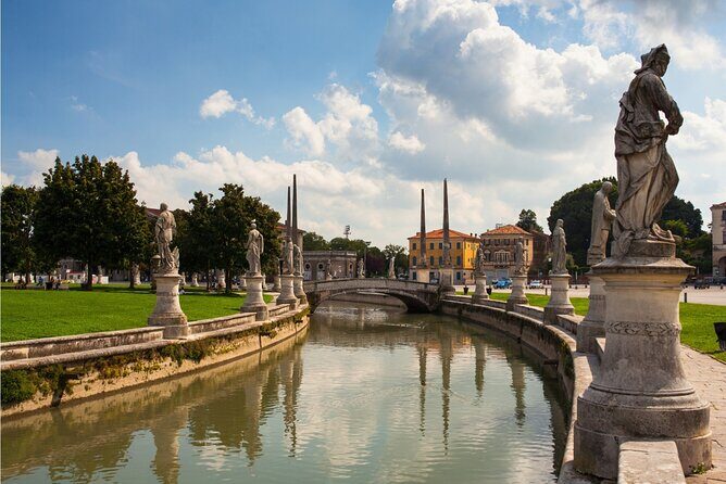 Padova Scavenger Hunt and Sights Self-Guided Tour - The Experience: Breaking Down a Typical Route