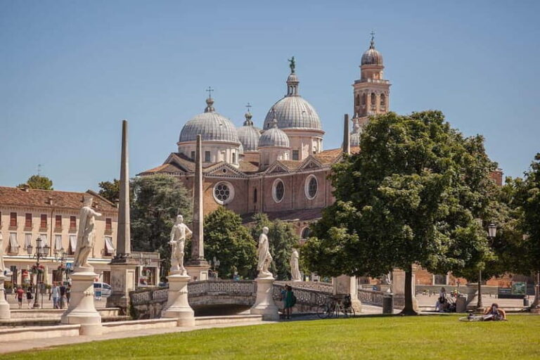 Padua: Express Walk with a Local in 60 minutes - Authenticity and Local Flavor