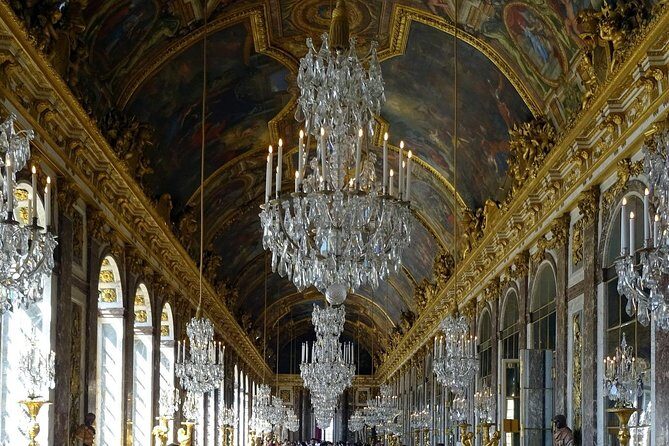 Palace of Versailles & Giverny Audio Guide Tour with Pickup and Drop Off - How the Tour Works: Logistics and Comfort