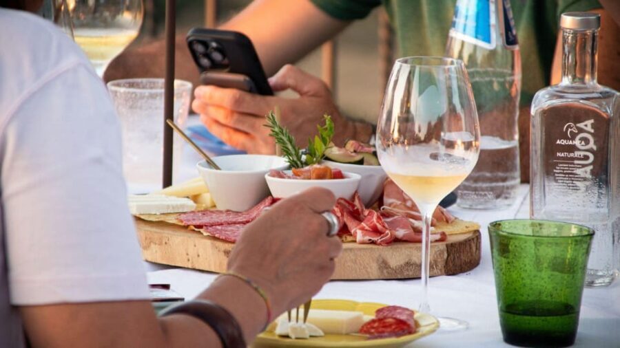 Palau: wine tasting in a Gallura winery - Deep Dive into the Itinerary