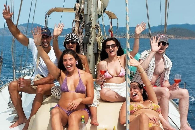 Palma: Private Half-Day Sailing Trip with Tapas & Drinks - Setting Sail from Palma
