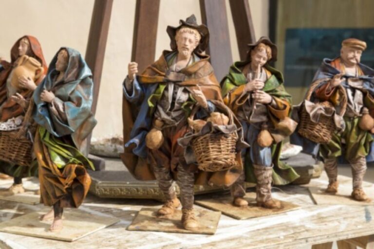 PAPIER- MACHÉ WORKSHOP - Who Will Love This Experience?