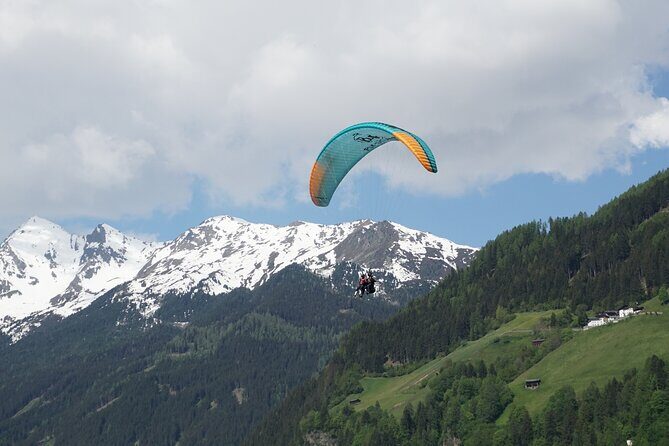 Paragliding experience in Fulpmes in the Stubai Valley - The Professionalism and Safety Measures