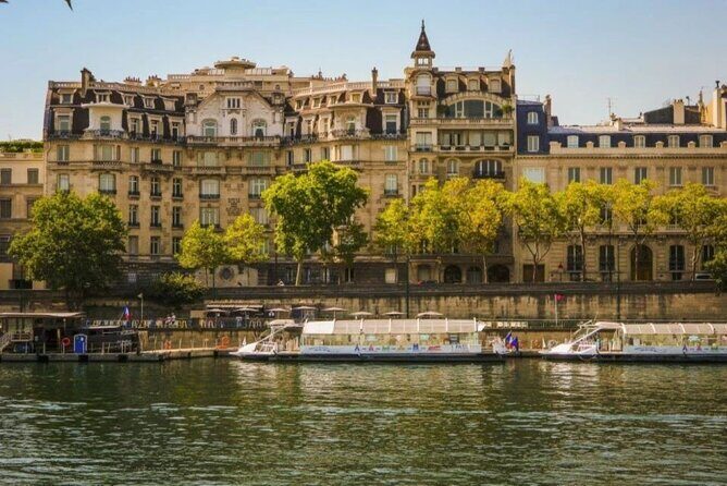 Paris 1 Hour Seine River Cruise Tour and Optional Macaron Tasting - The Itinerary: What to Expect from This Seine Cruise