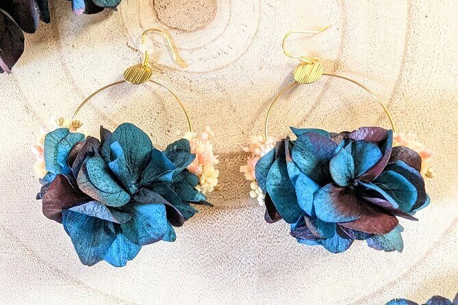 Paris 1e: Floral Earrings Workshop - About the Price: Is It Worth It?