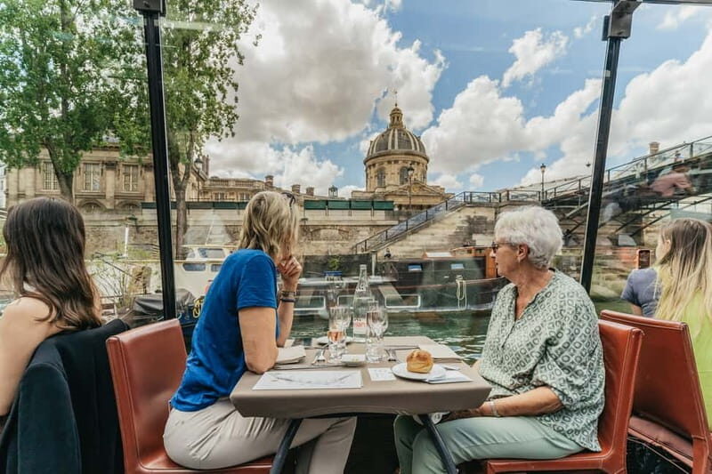 Paris: 2-Hour River Seine Lunch Cruise with 3-course-menu - The Itinerary: What to Expect During Your Cruise