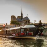 Paris: 4-Course Dinner Cruise on Seine River with Live Music - A Detailed Look at the Experience