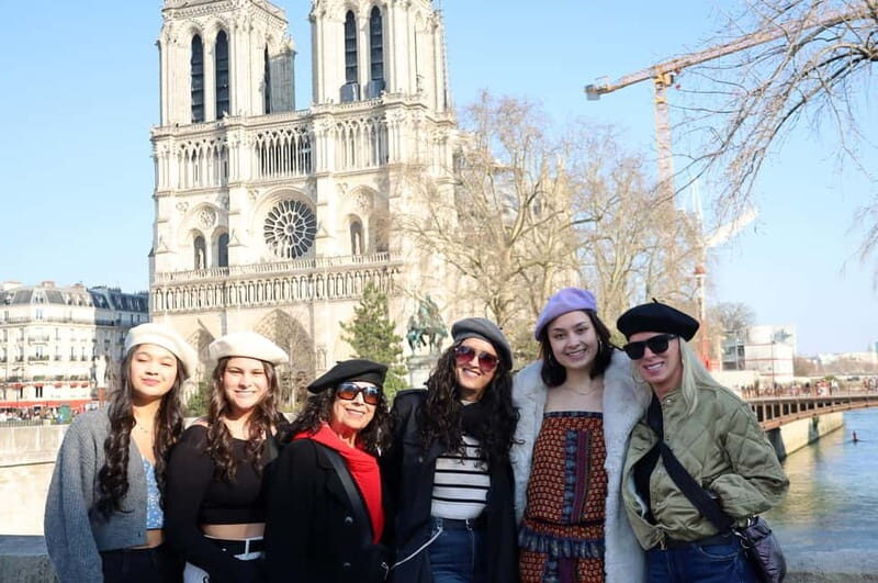 Paris: 6 hours PRIVATE tour in a van - photoshoot included - The Itinerary in Detail: What Each Stop Offers