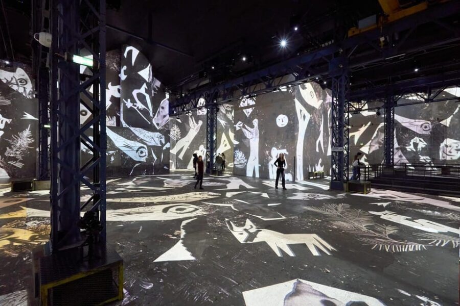 Paris : Atelier des Lumières admission ticket - The Breakdown: Why This Experience Works