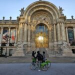 Paris Before the Crowds: Sunrise Bike Tour with Breakfast - Detailed Breakdown of the Experience
