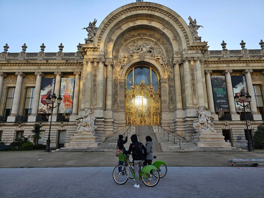 Paris Before the Crowds: Sunrise Bike Tour with Breakfast - Detailed Breakdown of the Experience