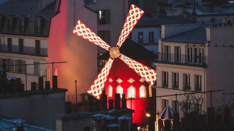 Paris: Bohemian tour of the Montmartre district - Practical Details and What to Expect