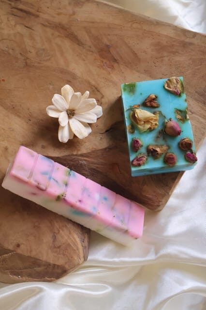 Paris: Botanical handmade soap workshop (Melt and pour soap) - The Sum Up