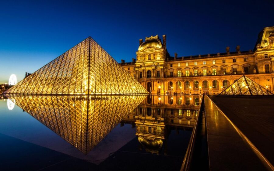 Paris By Night: 3-Hour Guided Bike Tour - The Experience of Riding Through Paris at Night