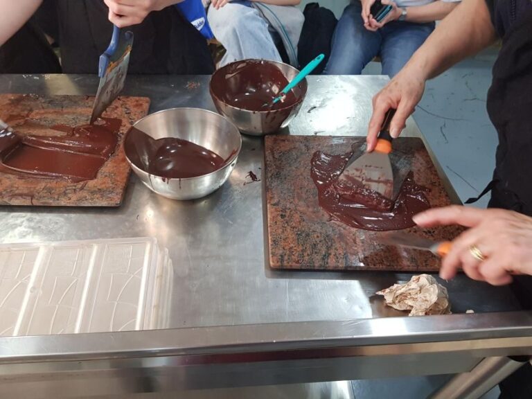 Paris: Chocolate Discovery Workshop and Tasting - The Learning Component