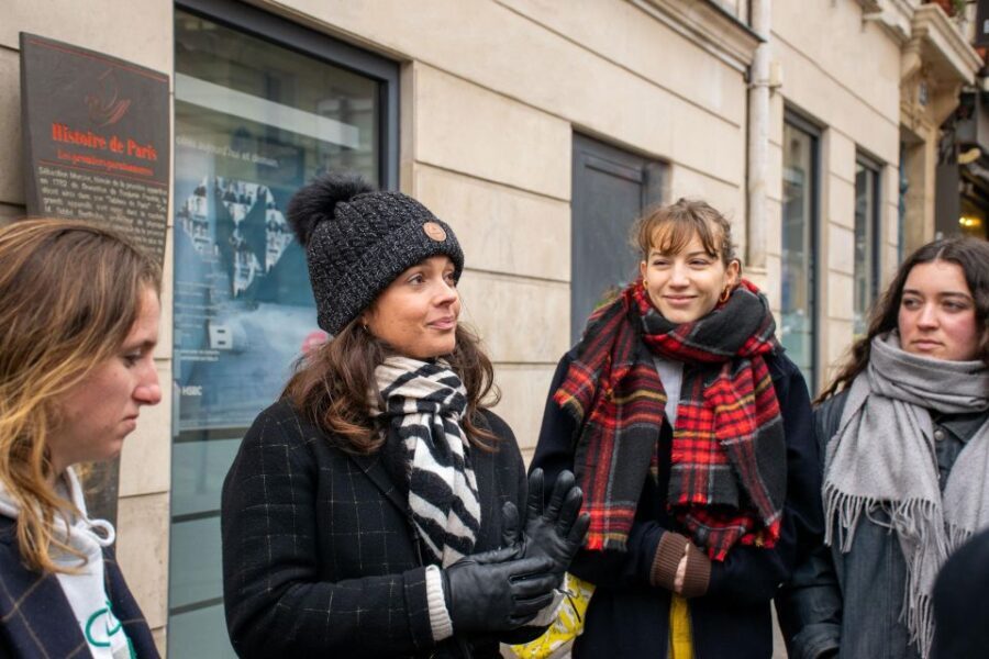 Paris Christmas Lights Walking Tour with Local Guide - What Makes This Tour Stand Out?