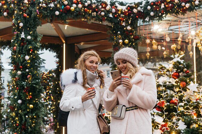 Paris Christmas Market & Chocolate Private Tour with Local Guide - Analyzing the Price and Value