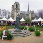 Paris: Christmas Market Guided at Notre Dame & Food Tasting - What You’ll Experience During the Tour