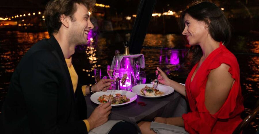 Paris: Christmas & New Year Lunch or Dinner Cruise - Who Will Love This Experience?