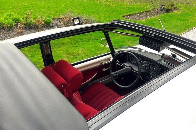 Paris City Tour 1h00 Citroën DS Vintage with Open Roof - FAQs
