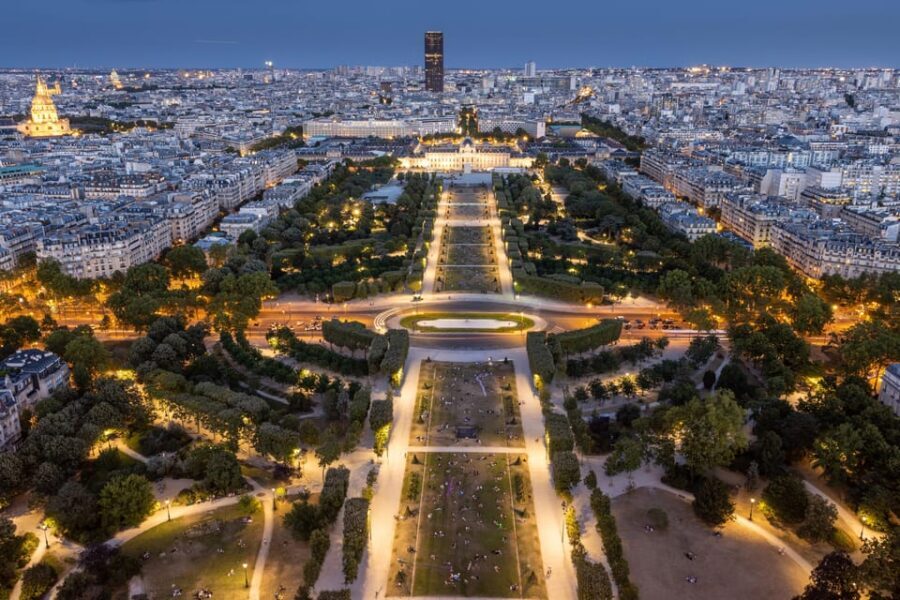Paris: Eiffel Tower Guided Tour|Summit & second floor access - What to Expect During the Tour