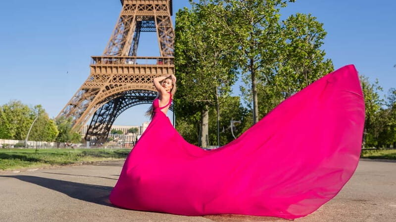 Paris: Eiffel Tower-Louvre Flying-Dress Photoshoot jonadress - The Itinerary in Detail