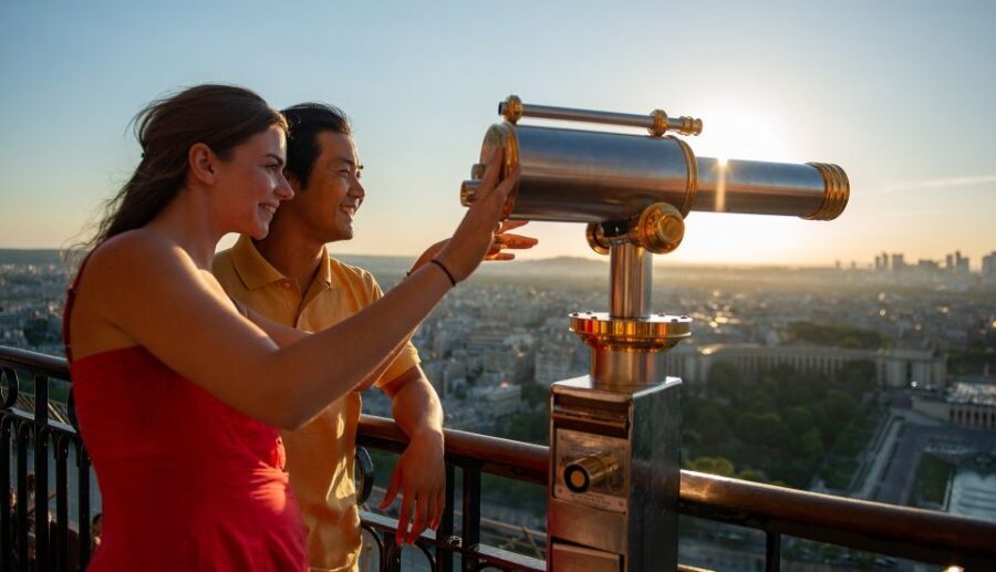 Paris: Eiffel Tower Tickets and City Bus Tour - An In-Depth Look at the Tour Experience